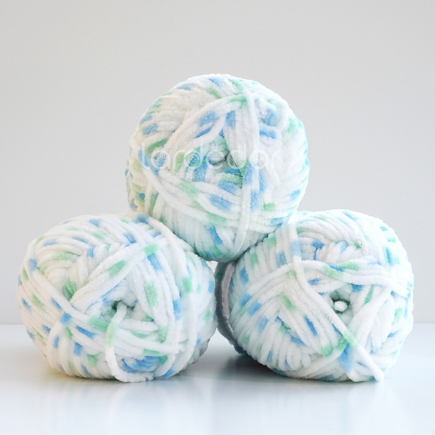 Flutterby Chunky Yarn B8 Blue Mint Spot - James C Brett Chenille Plush ...
