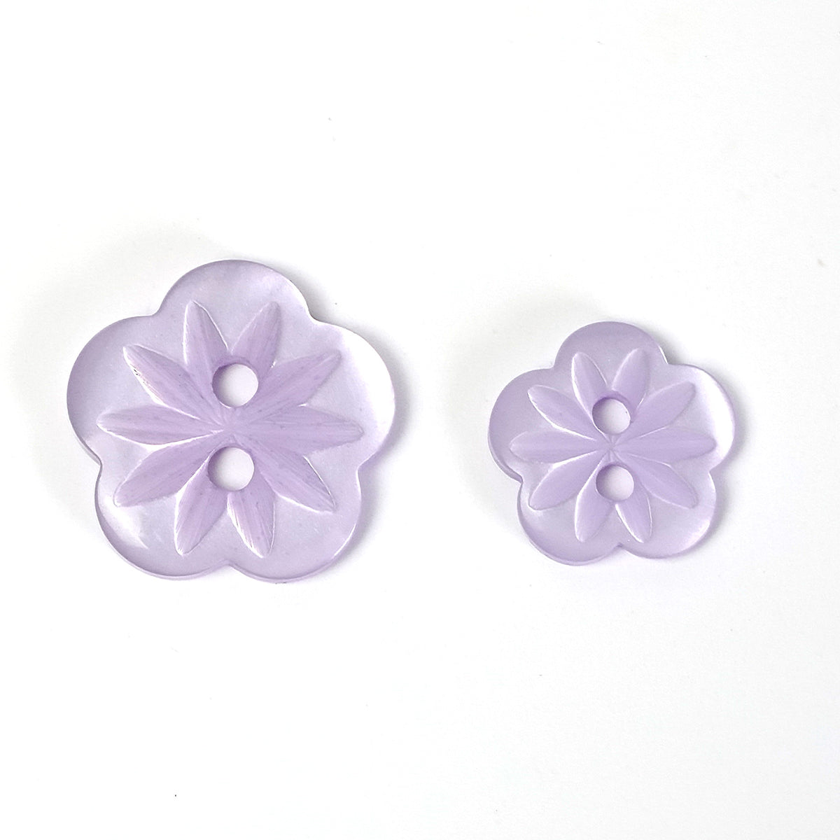 18mm Lilac Polyester Flower Button w- Star Detail 10 Pcs — Lardedar